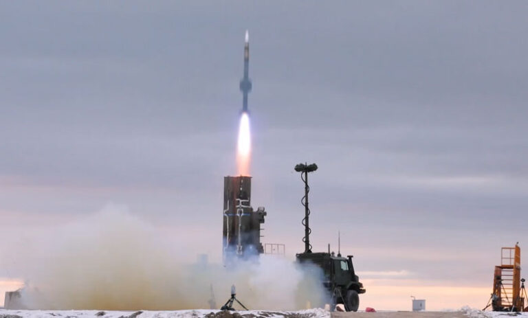 HİSAR ve SİPER Hava Savunma Füzeleri TF-2000'i Koruyacak