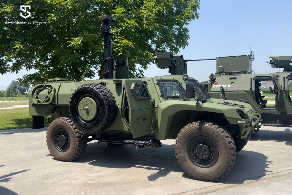 Otokar ALPAR Ağır Sınıf İnsansız Kara Aracını tanıttı