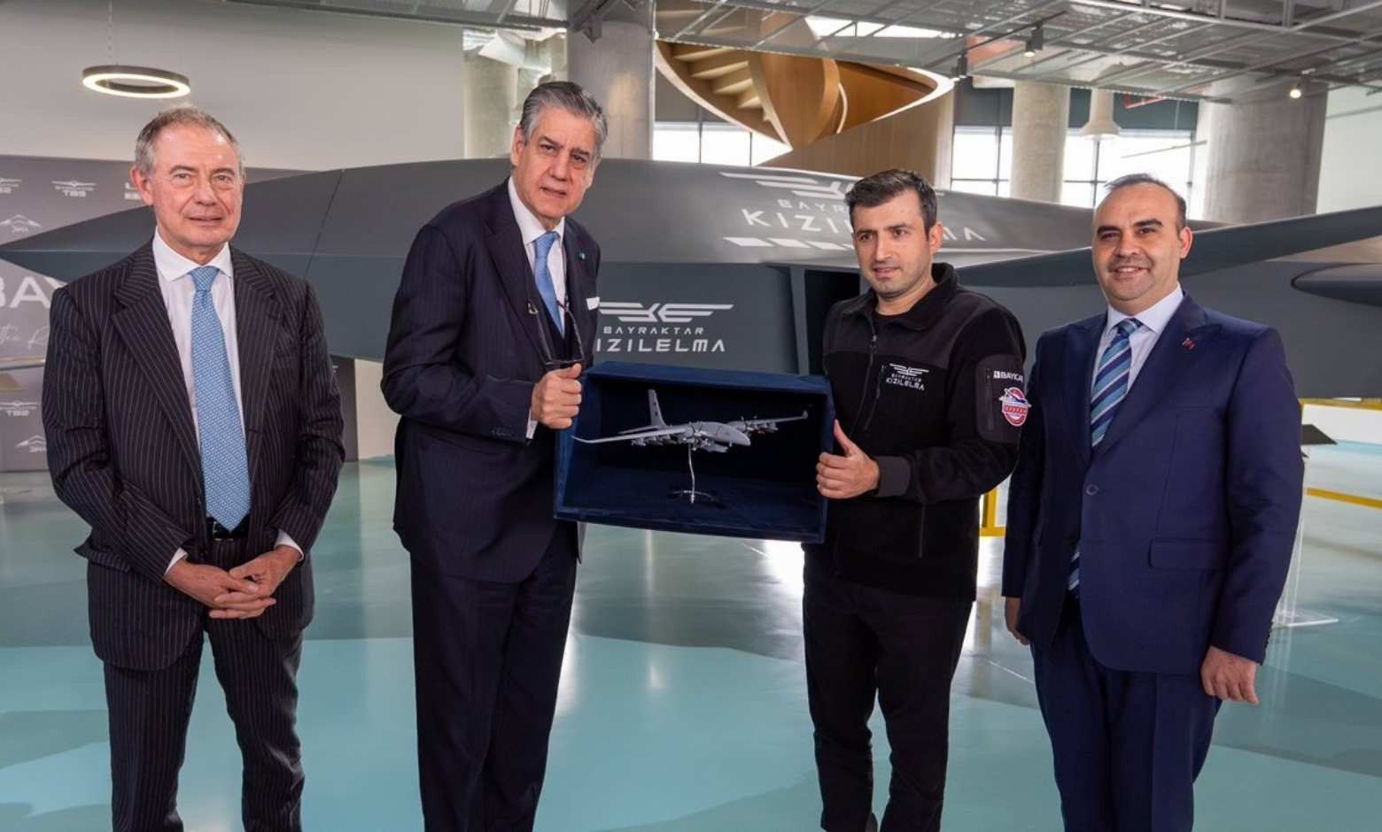 İtalya'dan Baykar'a tarihi övgü: "Gurur duyduk” | SavunmaSanayiST