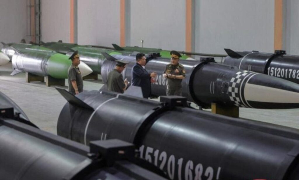 Kuzey Kore balistik füze üretimini artırıyor | SavunmaSanayiST