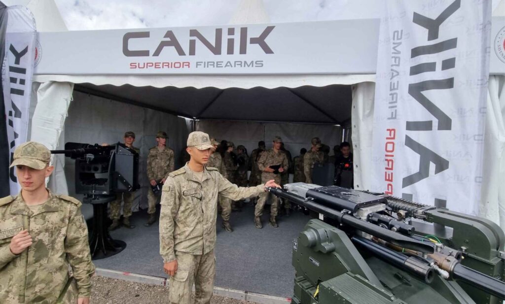 CANiK 2 dev etkinlikte yerli teknolojileri sergiledi | SavunmaSanayiST