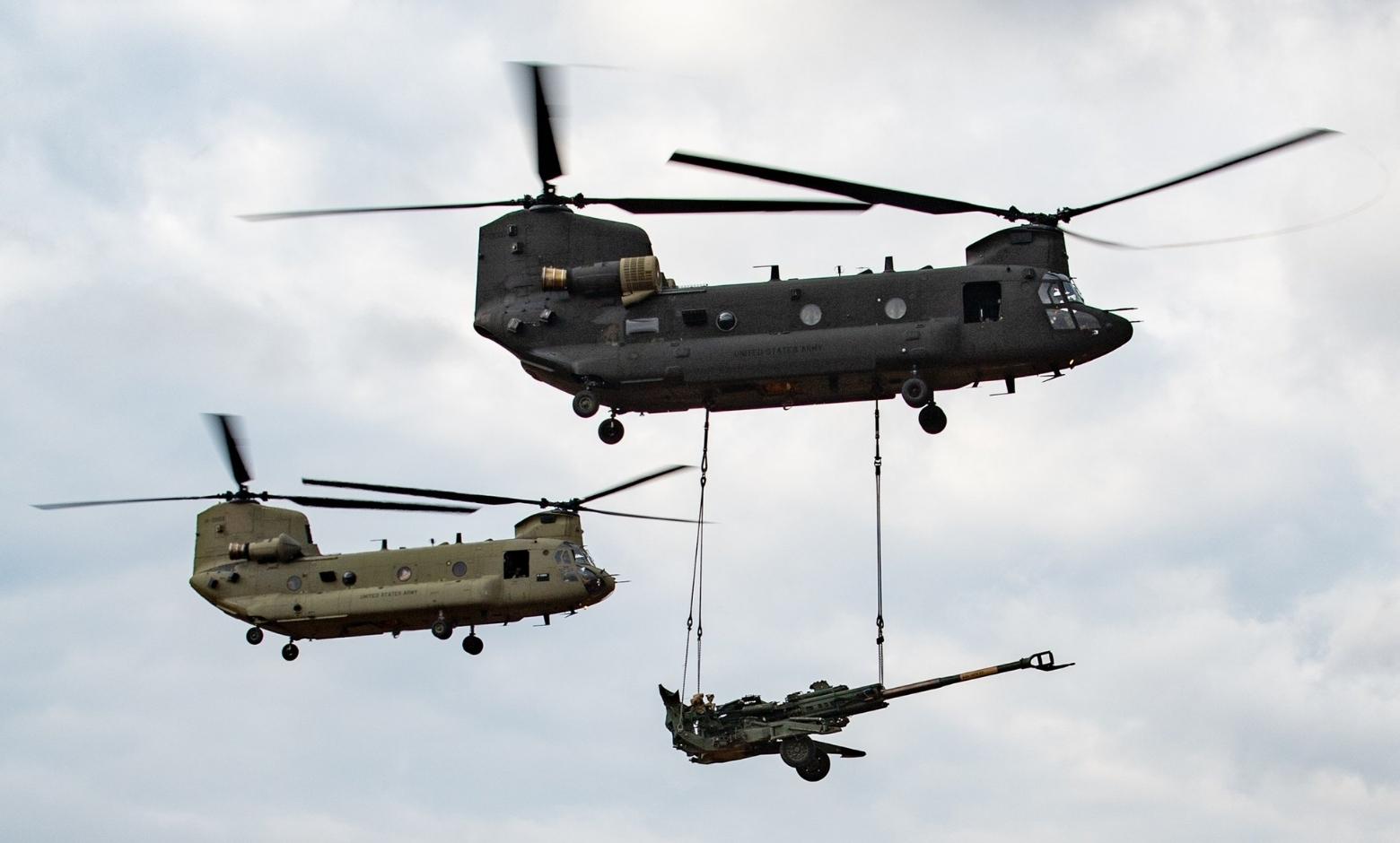 Boeing Almanya için 876 milyon dolar değerinde CH-47F helikopteri ...